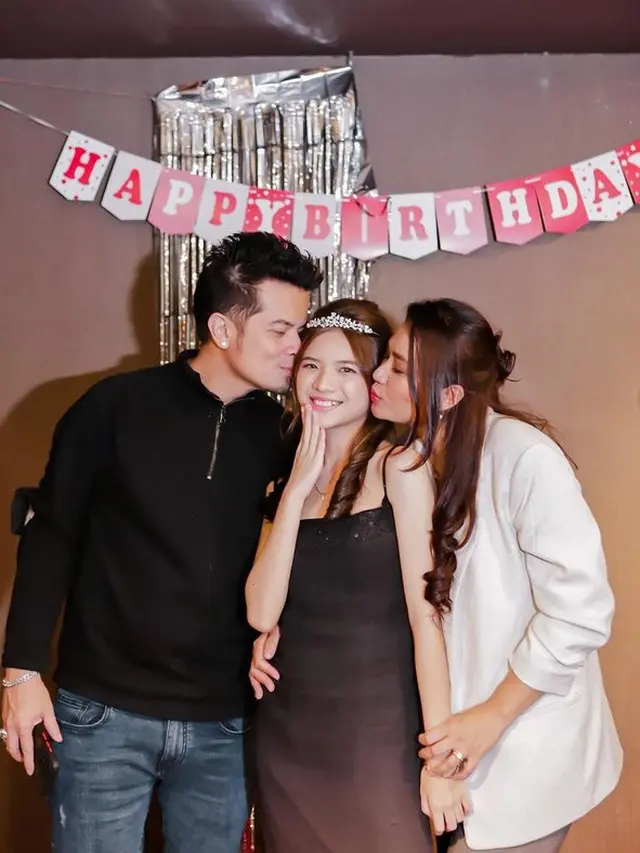 7 Potret Adrienne Jasmine Putri Sulung Choky Andriano yang Kini Jadi ...