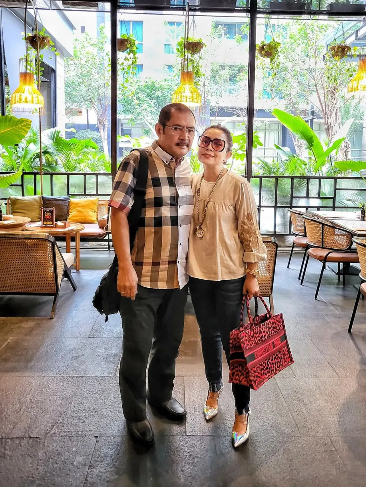 6 Potret Bambang Trihatmodjo Bugar Jelang Usia 70 Tahun: Mesra dengan ...