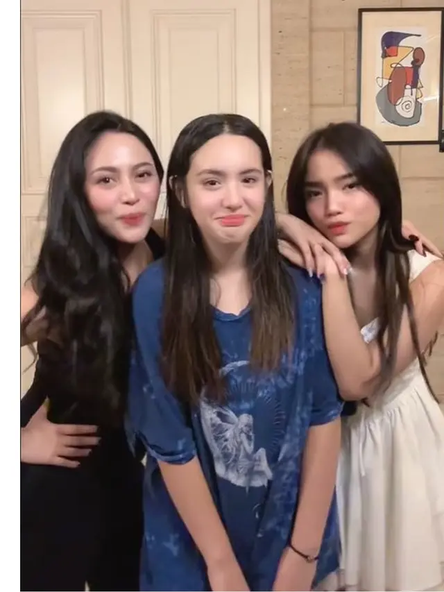 6 Potret Mikhayla Senang Bertemu Fuji, Ngefans hingga Bisa TikTokan Bareng - Hot Liputan6.com