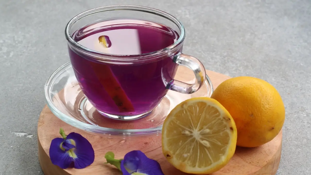 6 Resep Teh Lemon Hangat untuk Minuman Sehat Sehari-Hari