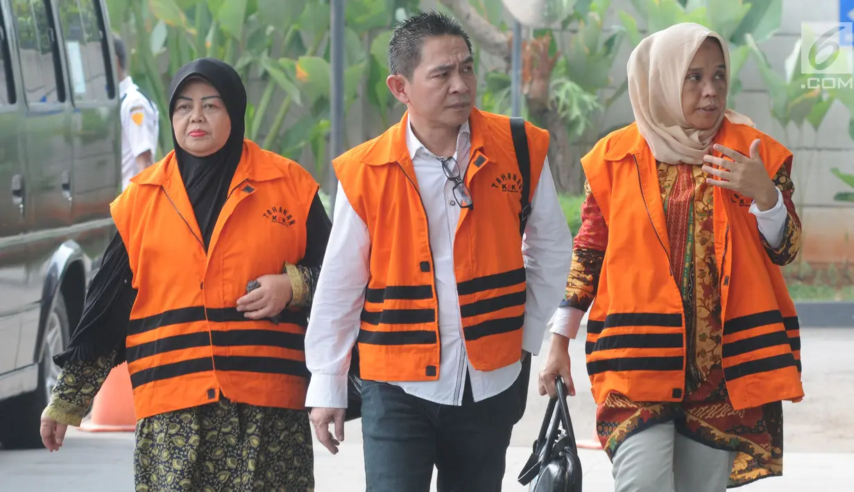 FOTO: Ekspresi Tiga Anggota DPRD Kota Malang Saat Kembali Diperiksa KPK - Foto Liputan6.com