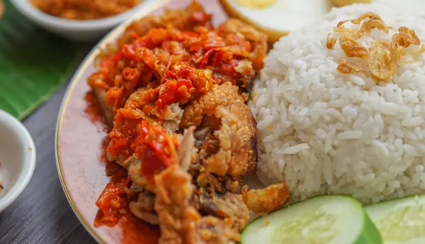 Memahami GWT Adalah: Fungsi dan Manfaat Ground Water Tank - Feeds ...