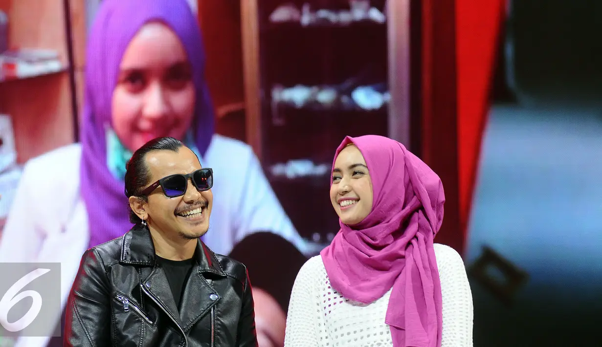 Kemesraan Personil Kotak dan Pasangannya di panggung The Biggest ...