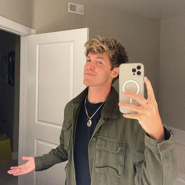 6 Fakta Jamie Miller, Penyanyi Lagu Here's Your Perfect yang Telah ...