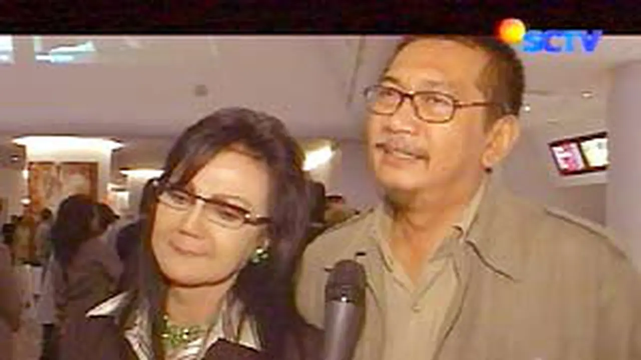 Mutiara Sani Menangis Nonton Naga Bonar Jadi Dua - ShowBiz Liputan6.com