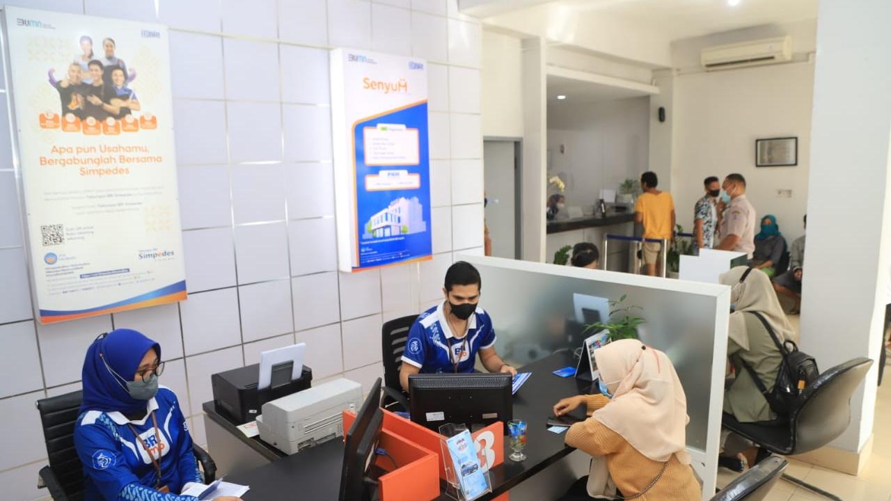 Berkat Co-Location Holding UMi, Masyarakat Bisa Akses Layanan Keuangan ...