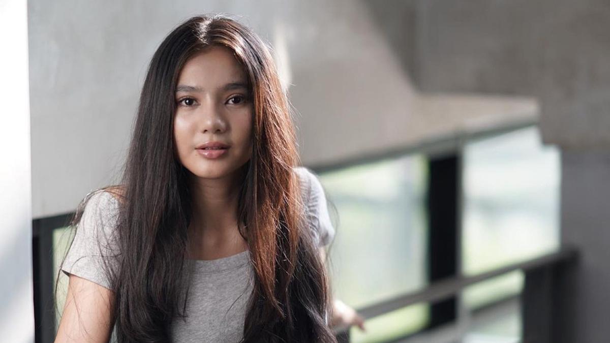 Pesona Afifah Ifah'nda Tanpa Makeup, Tampil Menawan dan Percaya Diri - Foto Liputan6.com