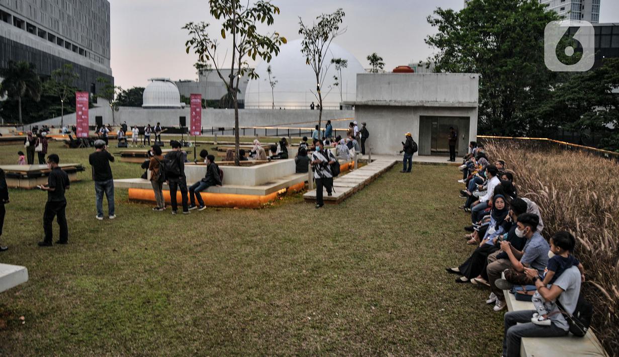 Menikmati Sore Hari di Taman Ismail Marzuki - Foto Liputan6.com
