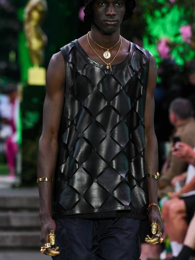 Pesona Luar Biasa Jung Kook BTS Tampil di Opening Ceremony FIFA World ...