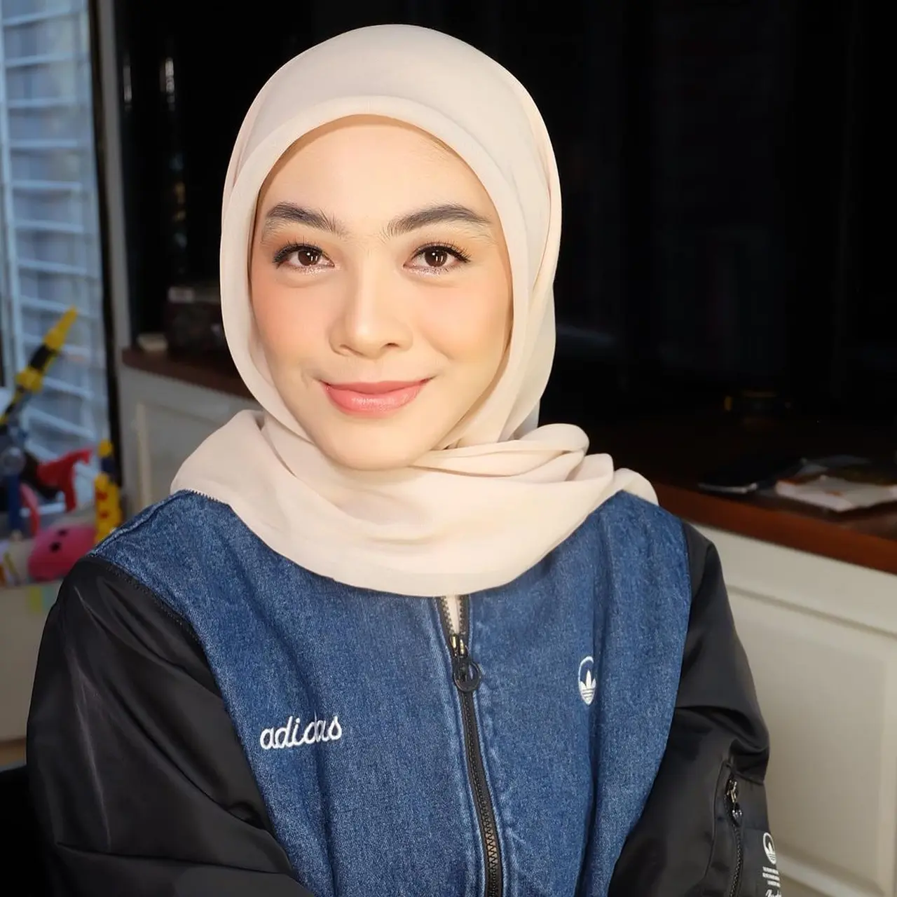 6 Artis Ini Pernah Jadi Finalis Miss Indonesia, Cantik dan Berprestasi - Hot Liputan6.com