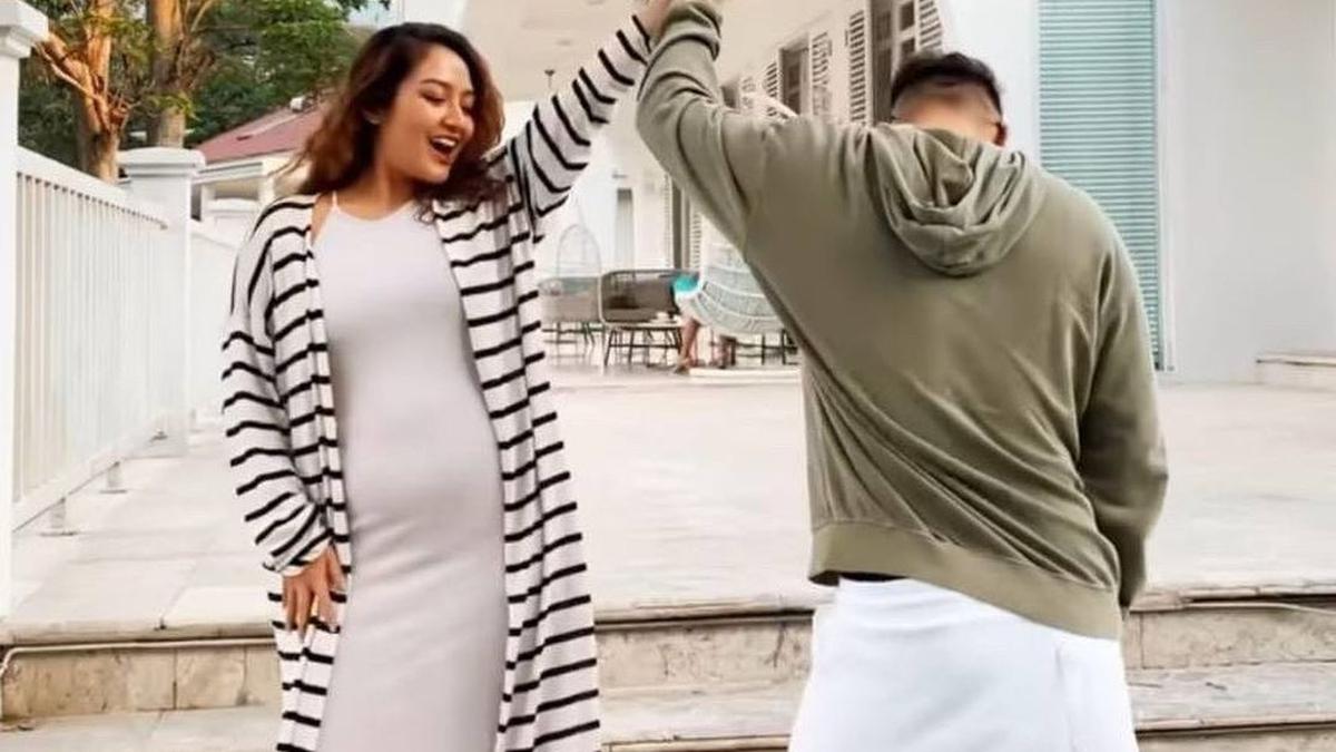 Siti Badriah Lebih Emosional Saat Hamil - ShowBiz Liputan6.com