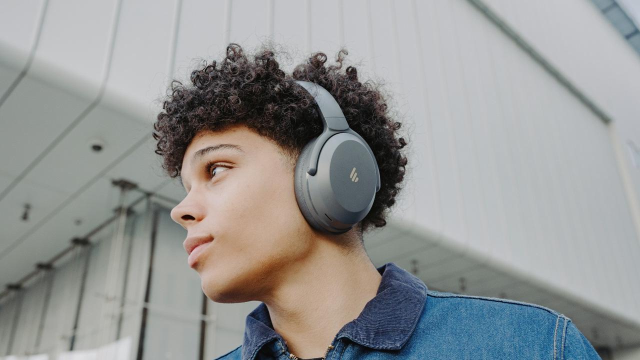 Edifier WH700NB Pro Dirilis, Headphone Harga di Bawah Rp 700 Ribu ...