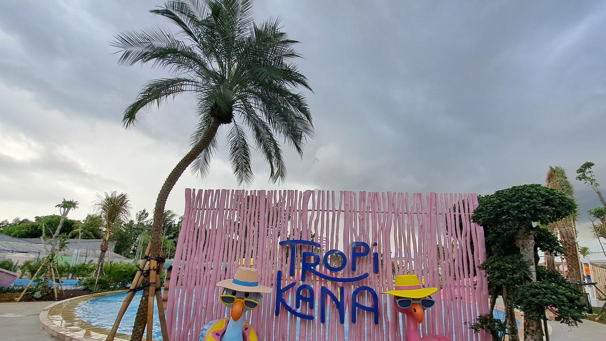 Daya Tarik Tropikana Waterpark Depok, Destinasi Wisata Air Seru untuk ...