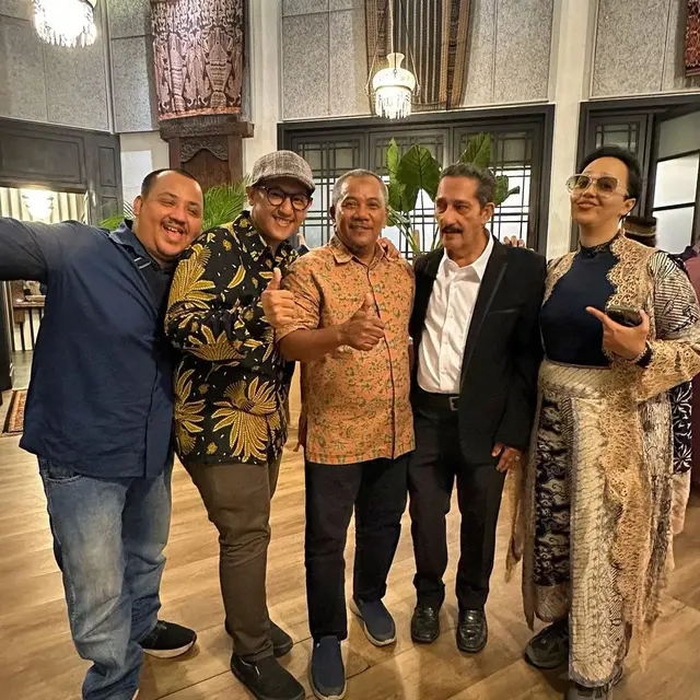 6 Potret Terbaru Mantan Artis Cilik Rifat Umar, Bikin Pangling Usai 6 Tahun Vakum - Hot Liputan6.com