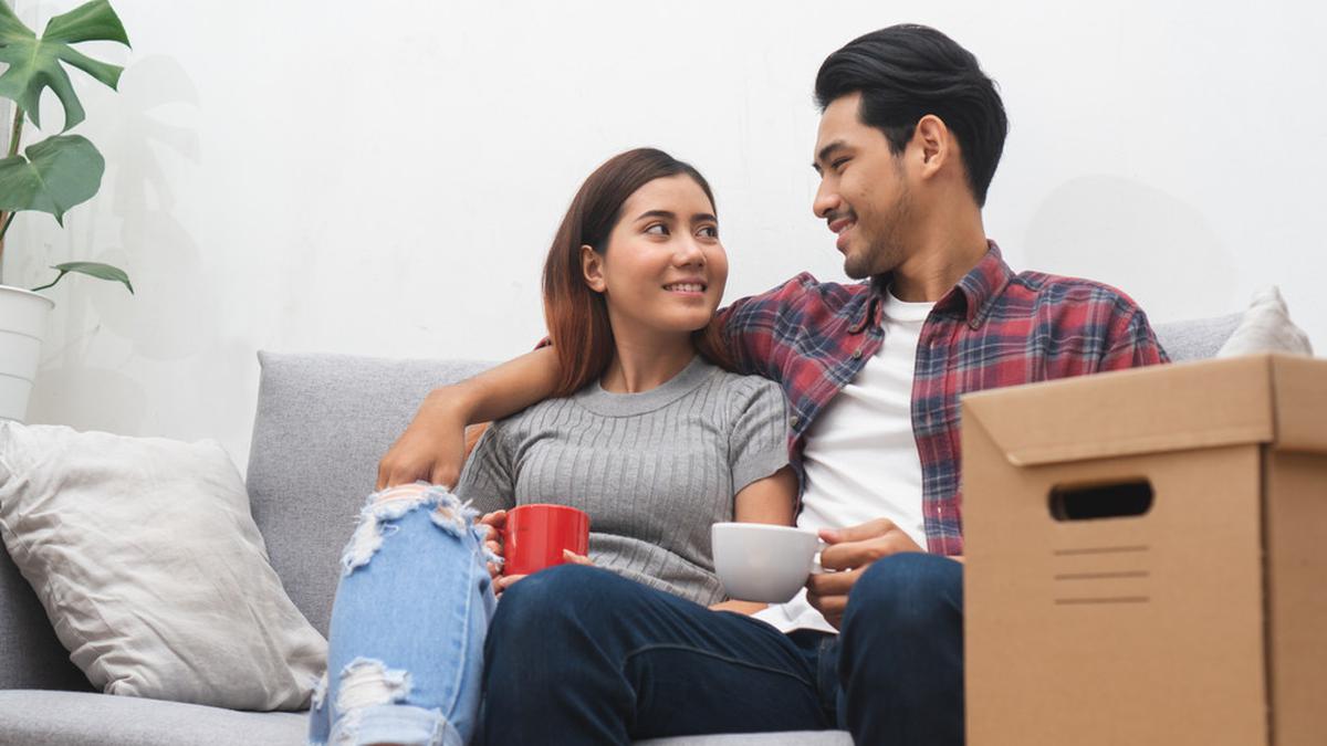 6 Cara Sederhana yang dapat Dilakukan untuk Membuat Suami Merasa Bahagia