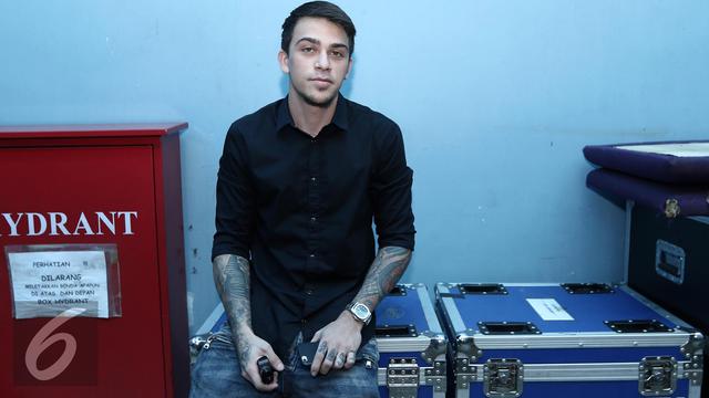 ‎Ditangkap Kasus Narkoba, Begini Kata Anak Ayu Azhari - ShowBiz ...