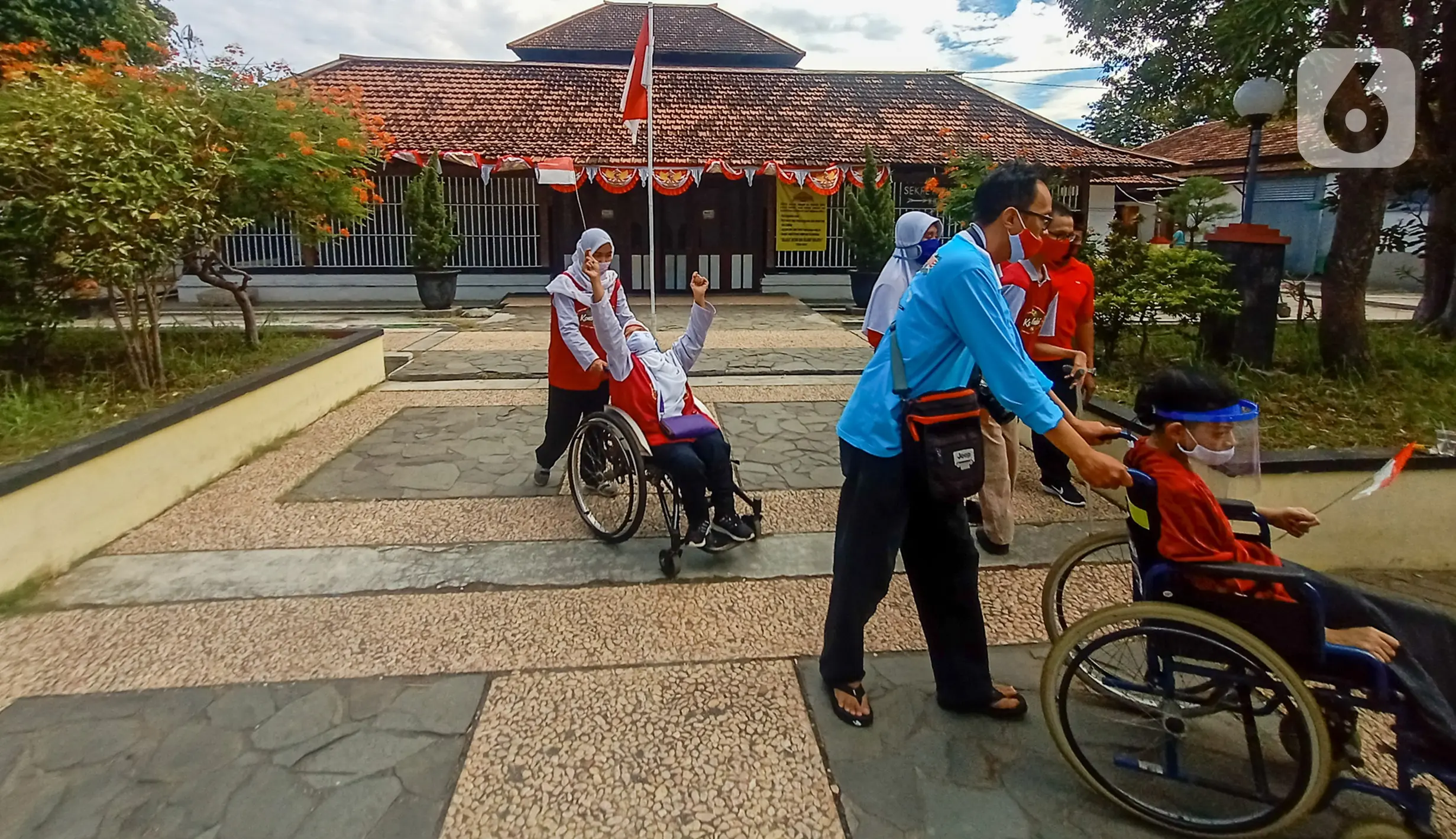 FOTO: Upacara Bendera Penyandang Disabilitas di Semarang - Foto Liputan6.com