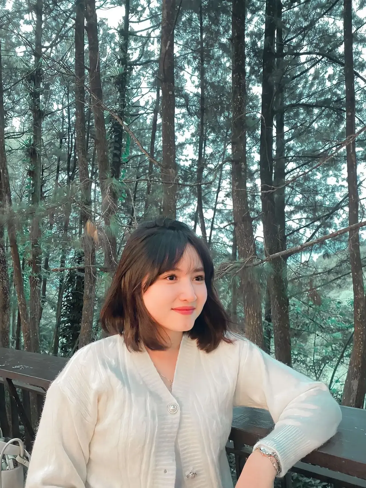 Disebut Mirip Boneka Susan, Ini 6 Potret Polwan Ipda Ajeng Sekar - Hot ...