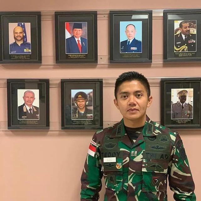 Profil dan Agama Mayor Teddy, Ajudan Prabowo Subianto yang Viral dan ...