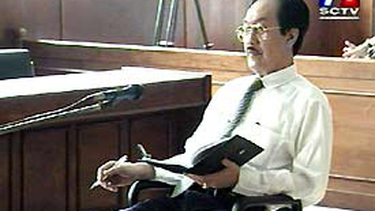 Mantan Direktur BI Heru Supraptomo Divonis Tiga tahun - News Liputan6.com