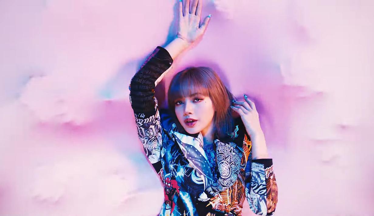 9 Pesona Lisa BLACKPINK di MV Debut Solo, LALISA - Photo Fimela.com