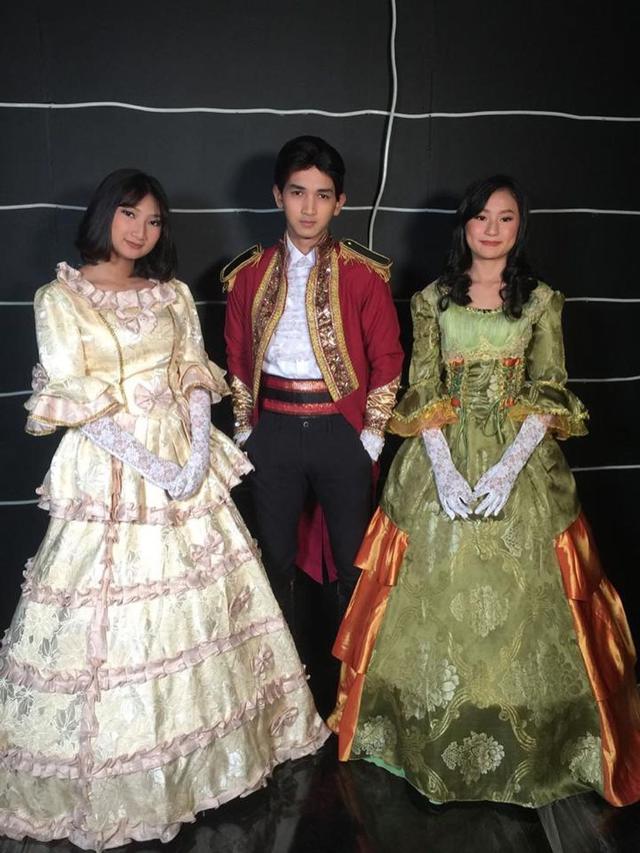 Rio Ramadhan Balas Lagu Kekeyi, Ini 6 Potret Proses Syuting Video ...