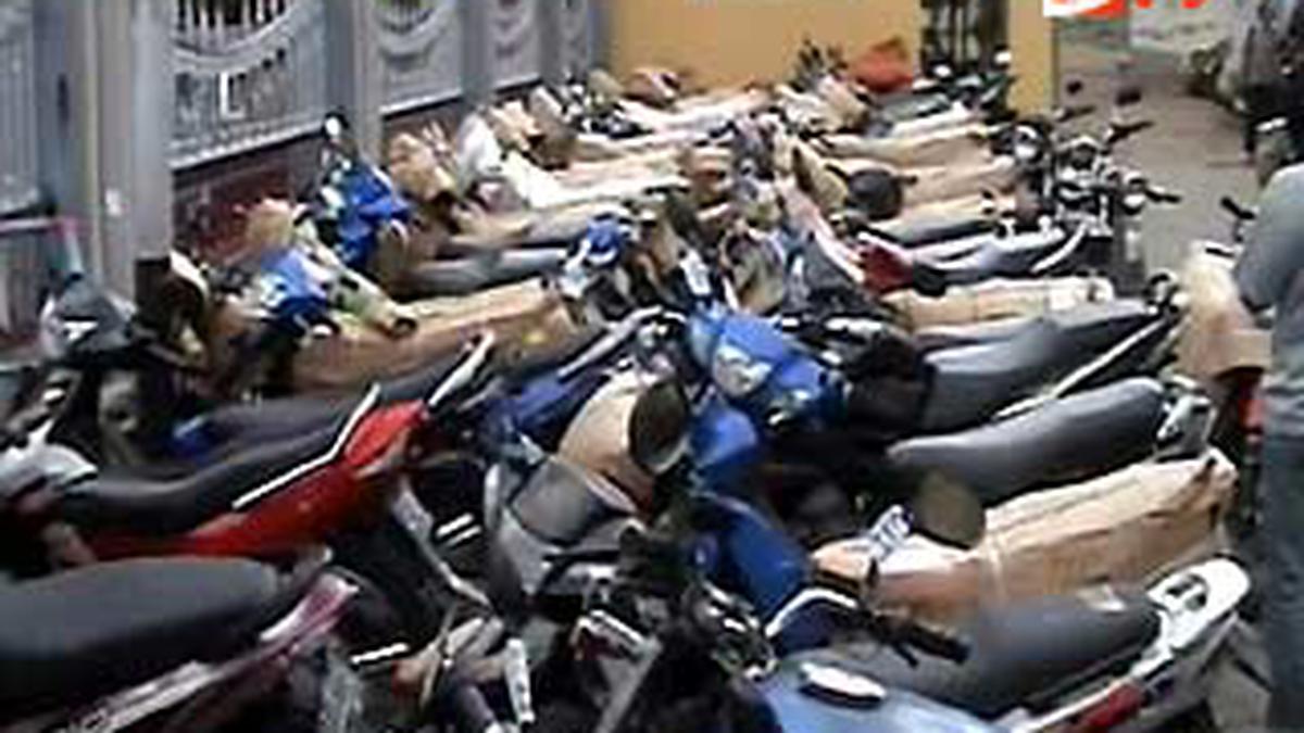 Pascalebaran, Paketan Motor Meningkat - News Liputan6.com