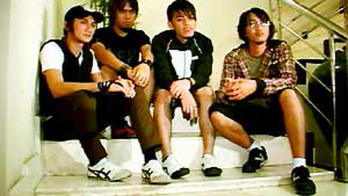 Drive Mengancam Eksistensi Grup Band Terdahulu - ShowBiz Liputan6.com