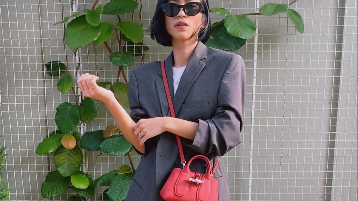 Potret Taskya Namya Pakai Jas Ini Terlihat Elegan, Menawan - Foto ...