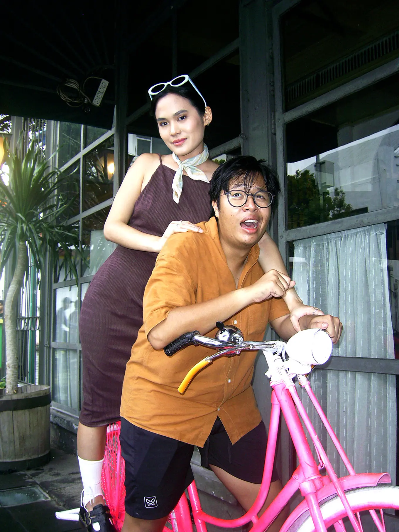 Sheryl Sheinafia & Refo dan Fauna Rilis 'Romansa Romansaan', Cerita ...