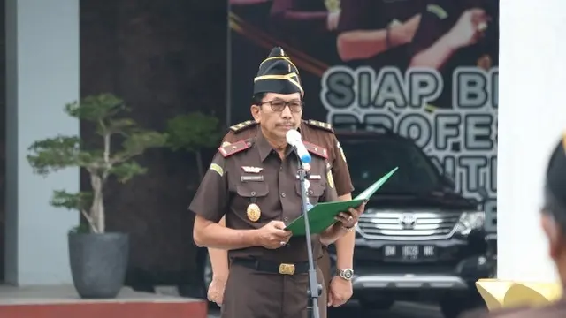 Jaksa Agung Ganti Kajati Riau, Ini Sosok Akmal Abbas - Regional ...