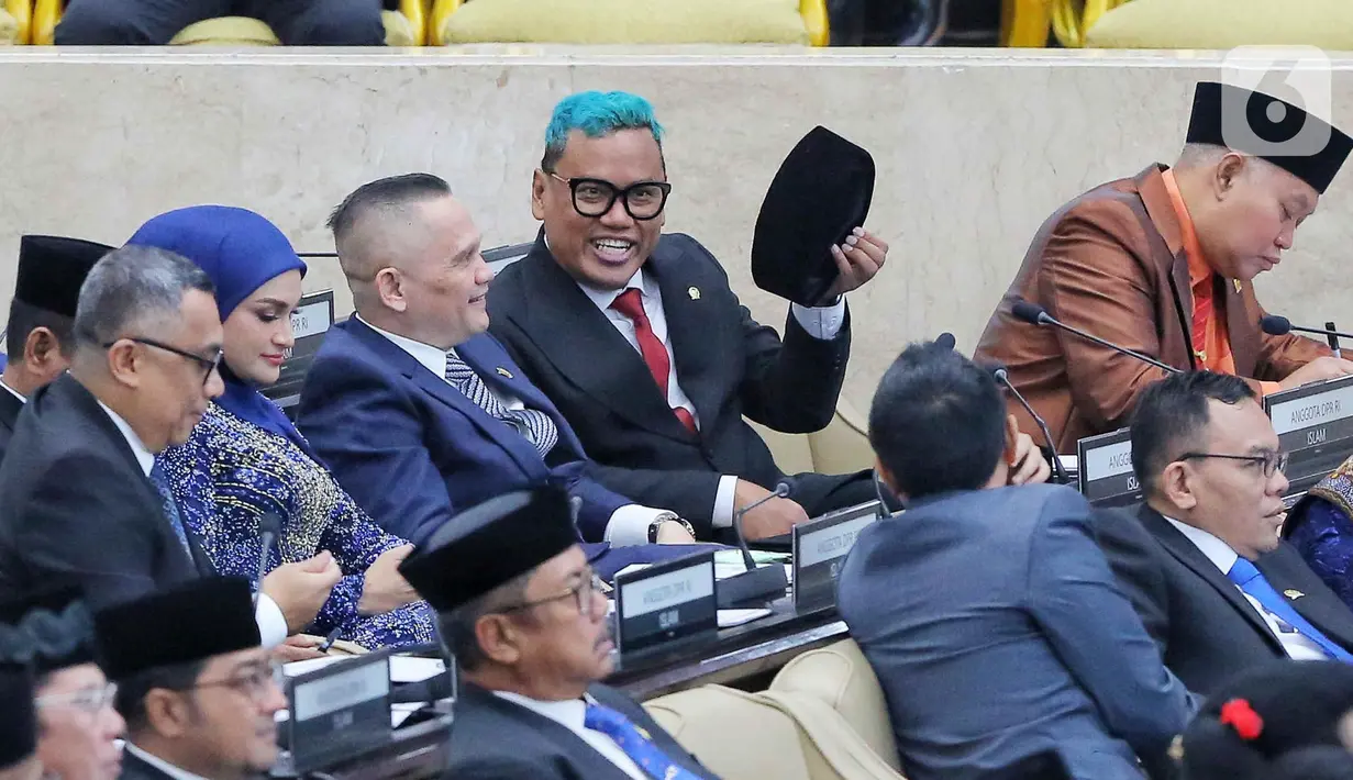 Potret Deretan Selebritis yang Resmi Dilantik Menjadi Anggota DPR RI 2024-2029 - Foto Liputan6.com