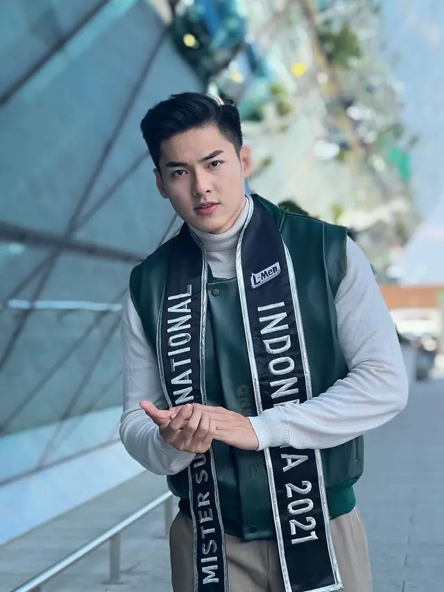7 Potret Kekar Matthew Gilbert, Wakil Indonesia di Mister Supranational ...