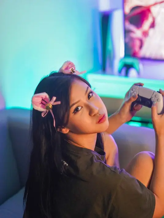 Gaya Inayma Main Game, Sempat Sehobi dengan Chandra Liow - Foto ...