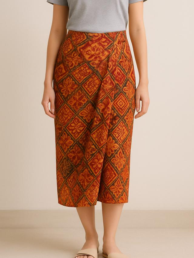 7 Model Bawahan Batik Rok Lilit (Wrap Skirt) Terbaru, Tampil Stylish ...