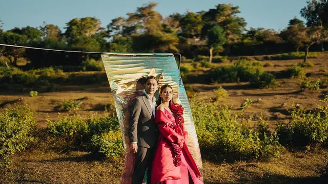 6 Potret Prewedding Adinda Thomas dan Raka Akmal, Klasik dan Romantis ...