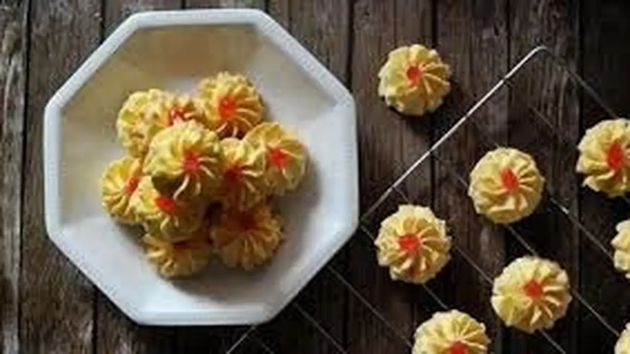5 Resep Kue Semprit yang Bisa Jadi Ide Isian Toples Lebaran - Hot ...
