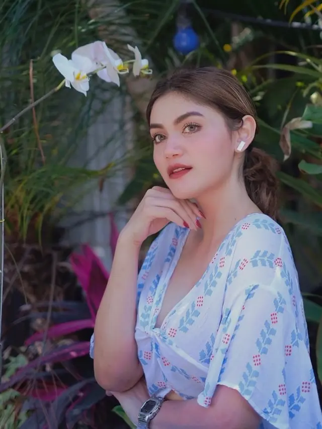 Terjun ke Dunia Bisnis, Ini 6 Potret Terbaru Hilda Vitria Mantan Billy ...