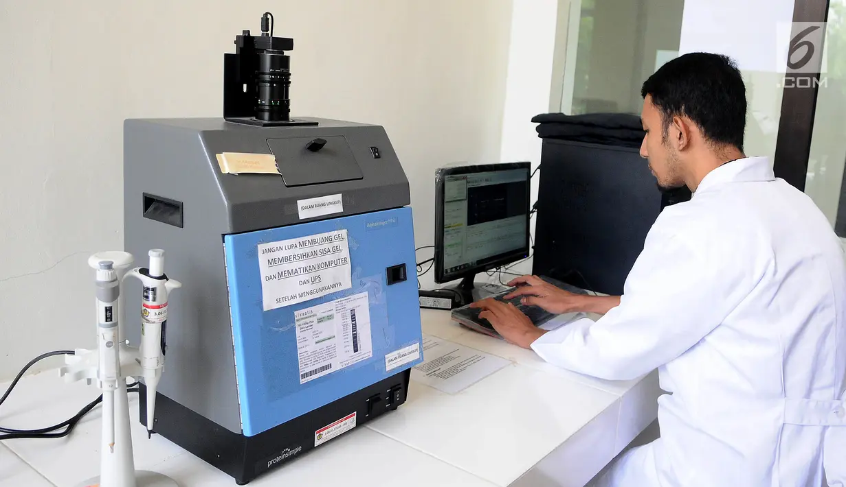 FOTO: Melihat Laboratorium Budi Daya Ikan Hias di Depok - Foto Liputan6.com