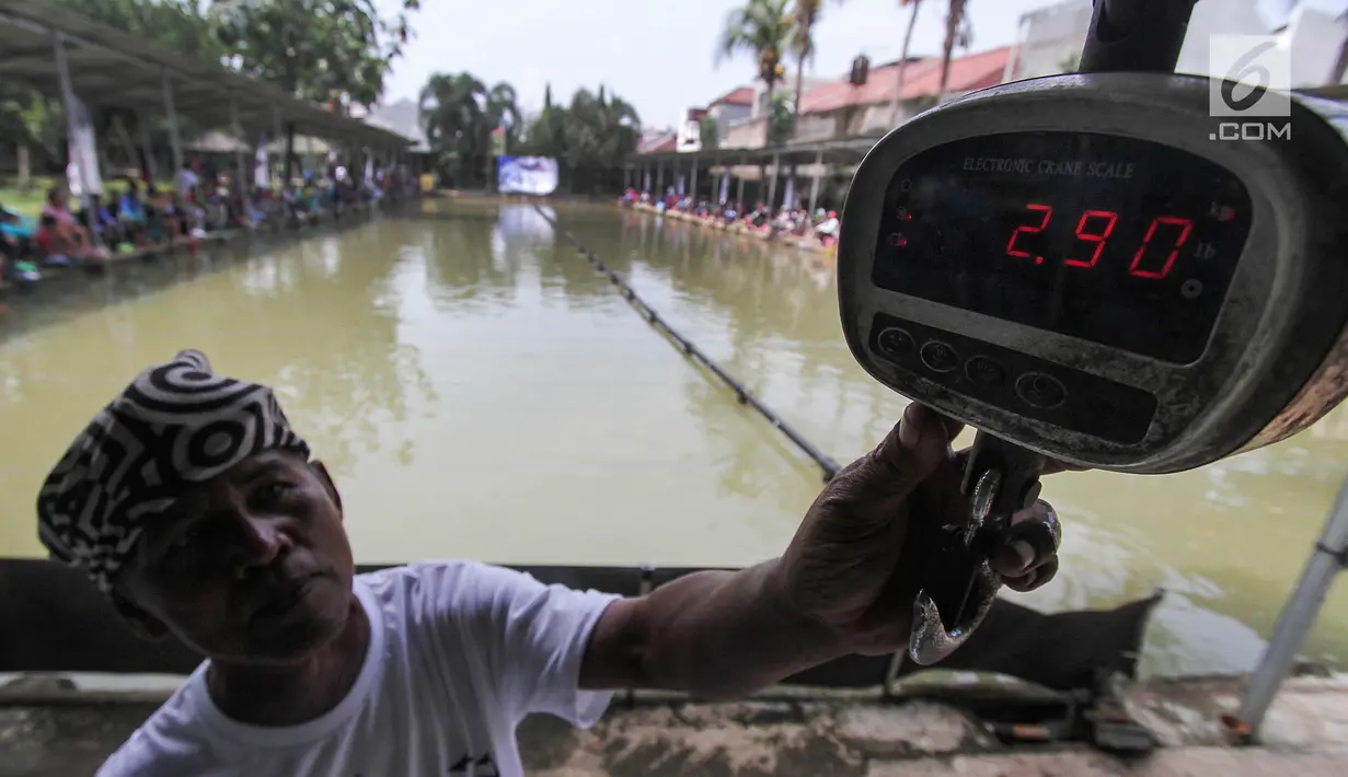 FOTO: Mancing Asyik Bersama Jurnalis Mancing Indonesia - Foto Liputan6.com
