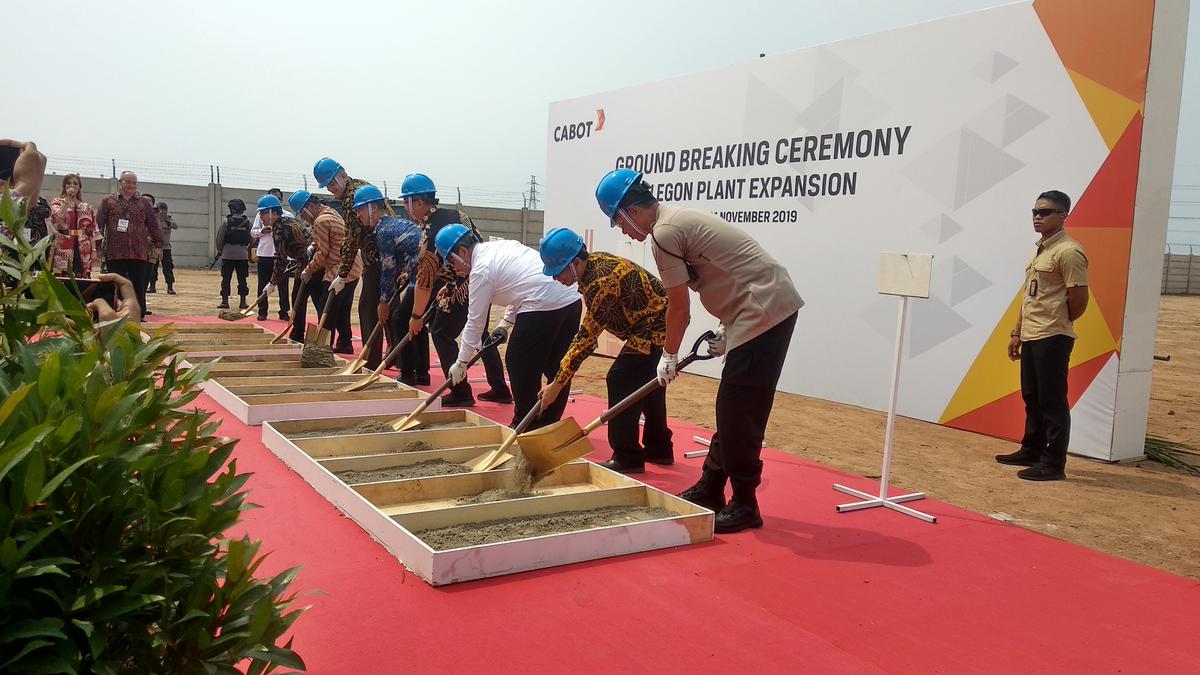 Pabrik Baru Diminta Serap Pekerja Lokal, Ini Jawaban Cabot - Bisnis ...