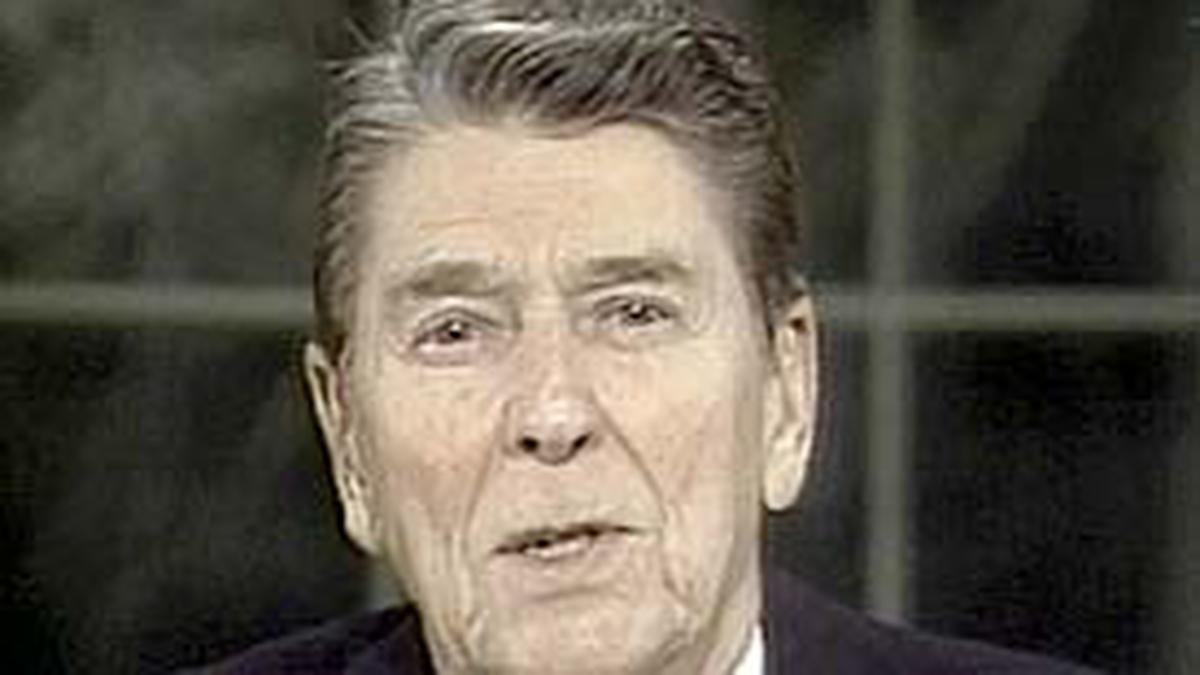 Ronald Reagan Meninggal Dunia