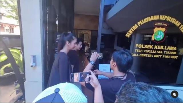 Baim Wong Dan Paula Terancam 1 Tahun 4 Bulan Bui Soal Konten Prank Kdrt