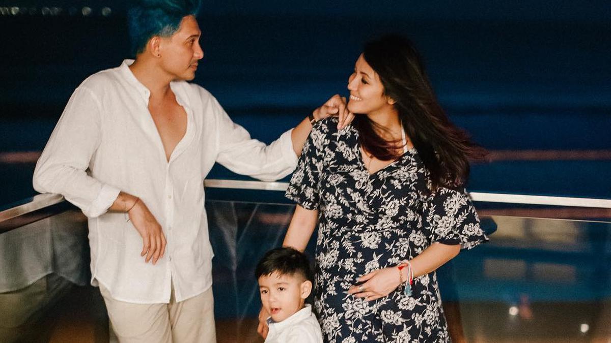 Sharena Gunawan Hamil, Anak Sulung Ingin Dipanggil Abang - ShowBiz ...