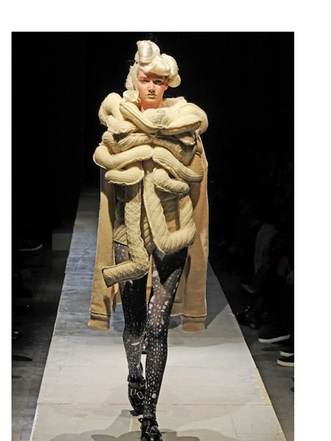 8 Potret Desain Jaket Ini Anti-Mainstream, Bikin Geleng Kepala - Hot ...