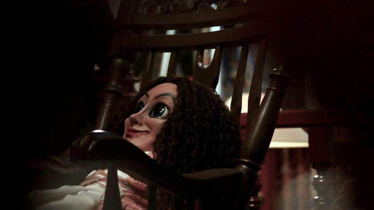 Perbedaan Film The Doll dan Sabrina