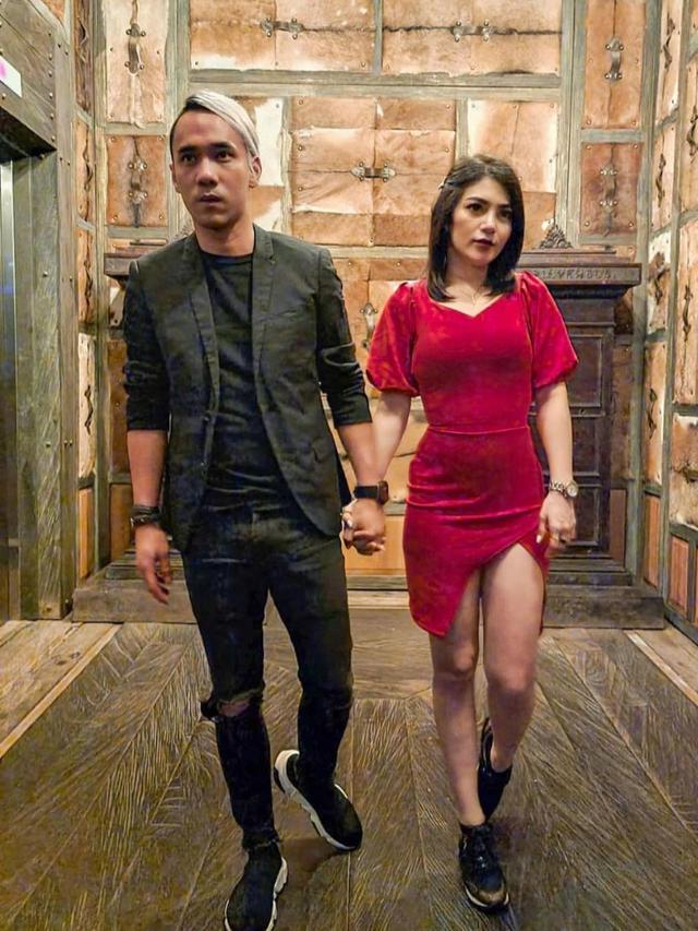 Lama Tak Terdengar Kabar, Ini 6 Potret Ikmal Tobing Drummer TRIAD ...