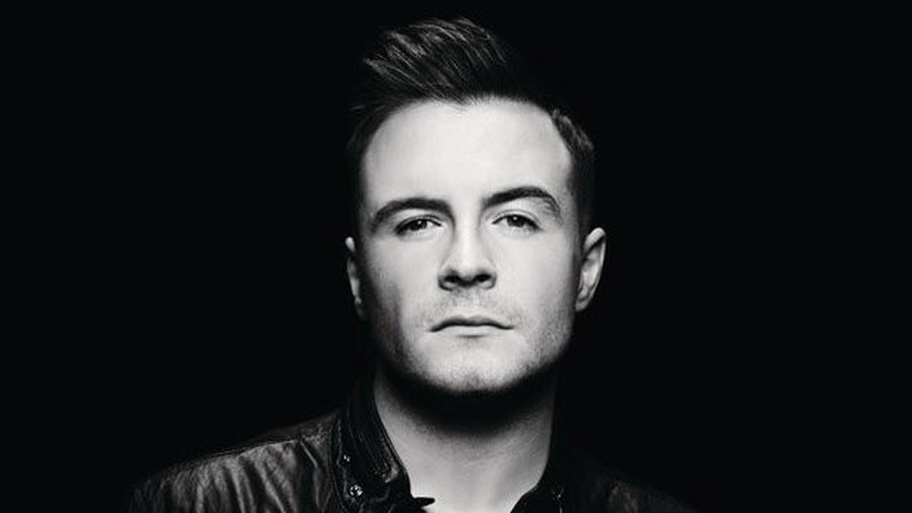 Sebelum Konser, Shane Filan Minta Disajikan Minuman Ini