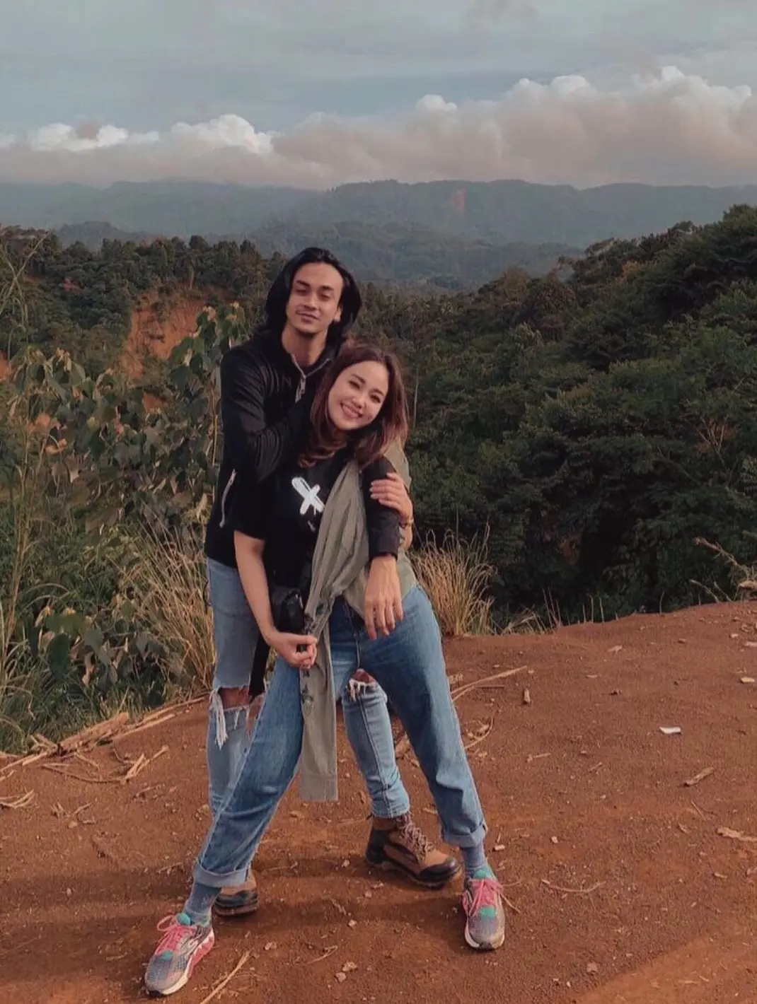 Belum Dikaruniai Momongan, Potret Keharmonisan Dimas Andrean dan Istri 12 Tahun Menikah, Makin ...