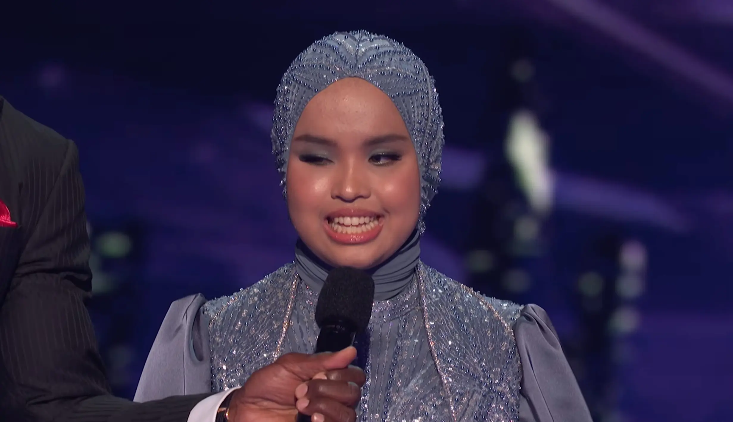 8 Potret Putri Ariani Tampil Sempurna di Final AGT 2023, Empat Juri ...